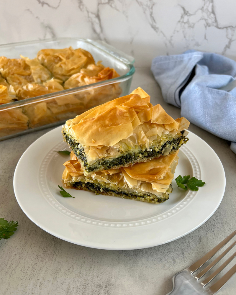 Traditional Spanakopita (Greek Spinach Pie) - Spoonful of Si